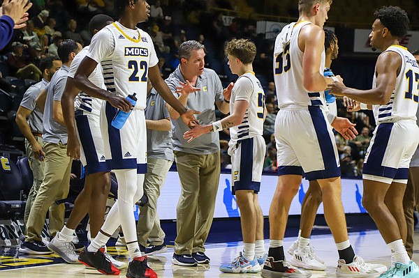 UTC men communicate, connect, conquer at Mercer for first SoCon win ...