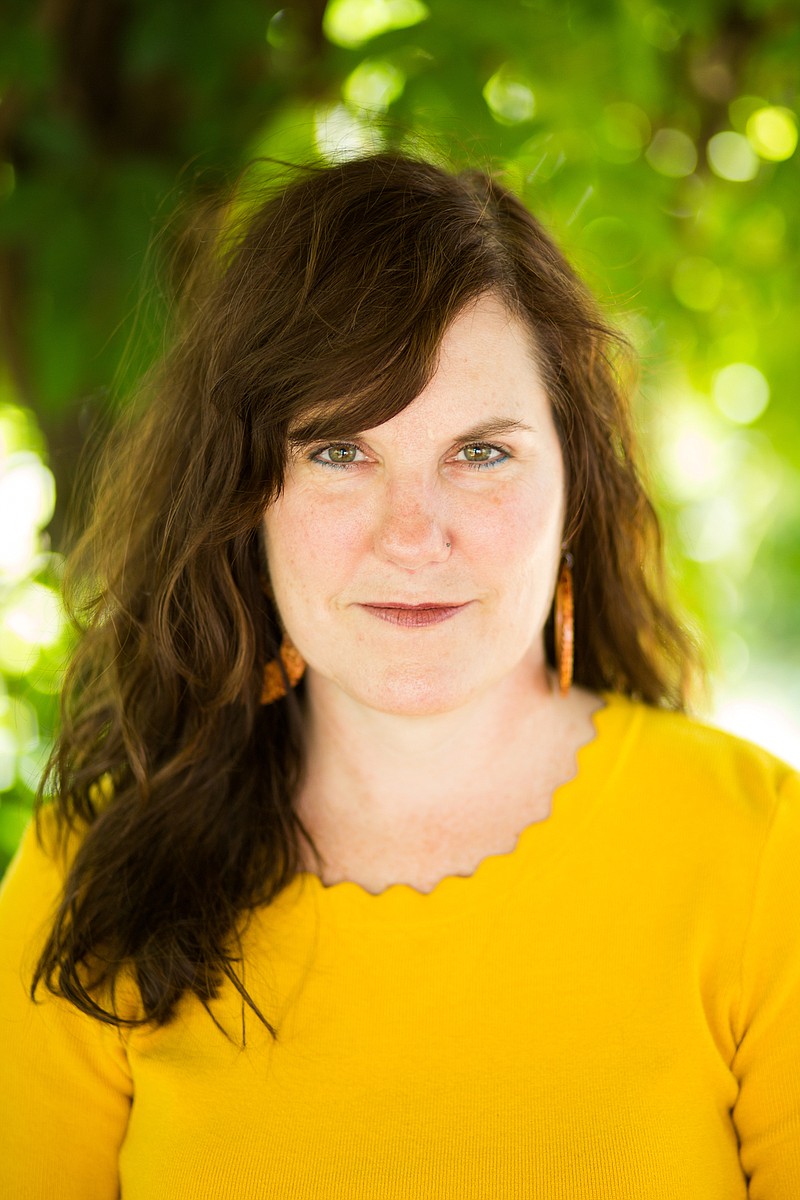 Review: In ‘Ode to a Nobody,’ a young girl connects with poetry during ...