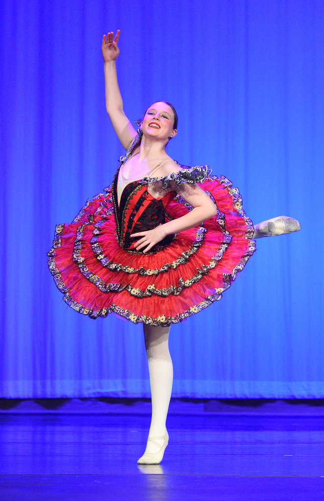Dress rehearsal for the Dalton Ballet's spring recital - TittlePress