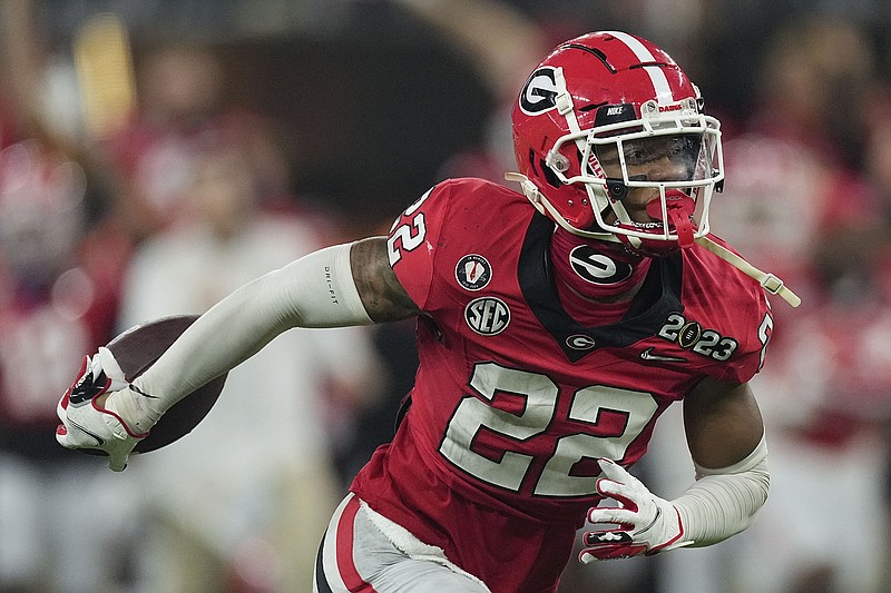 Bulldogs begin practice, not looking back in quest for third straight ...