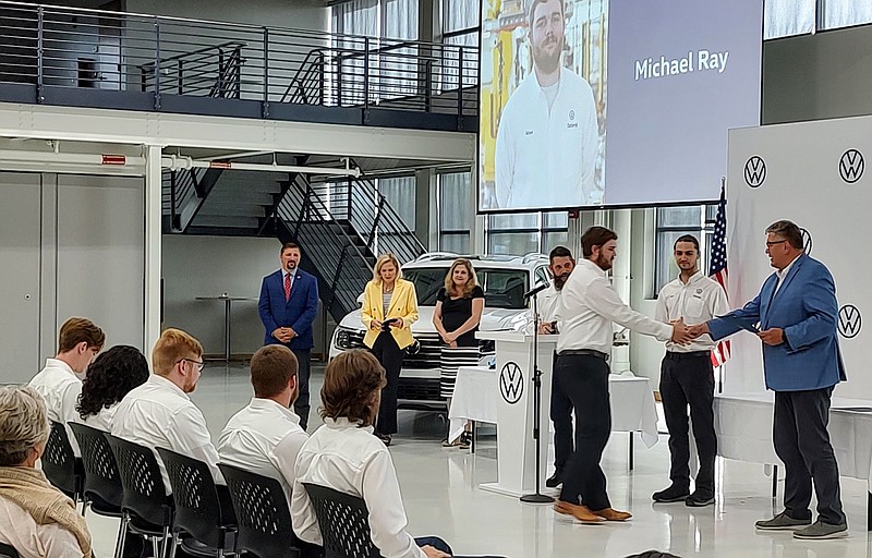 Volkswagen Chattanooga amps up EV training as plant graduates latest ...
