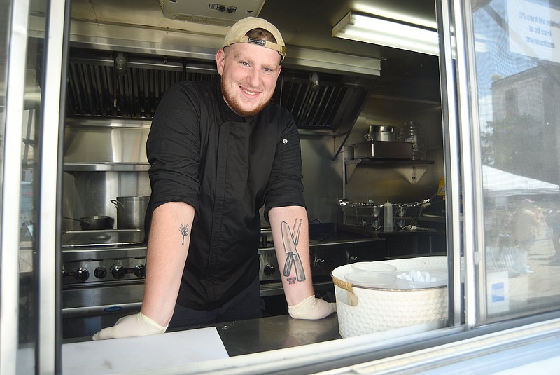 Pikeville owner of Joyful Hearts Cafe food truck spreads his culinary ...