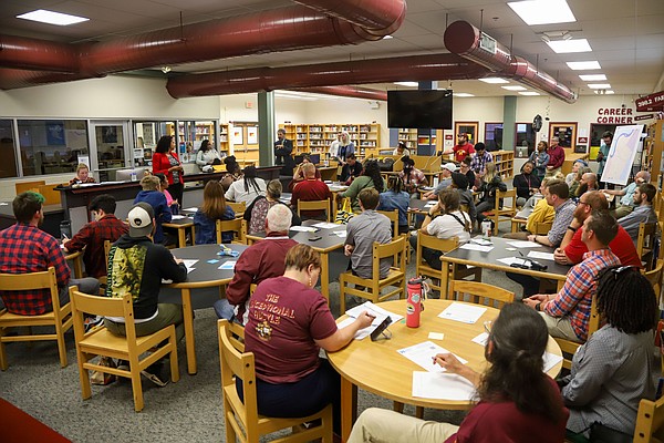 School Board Spotlight | Hamilton County school board grapples with use ...