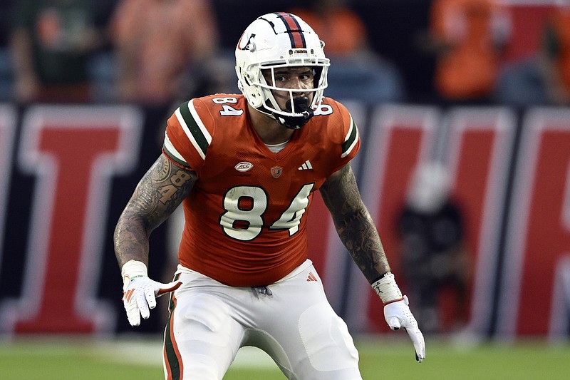 Miami Hurricanes tight end plans to play 9th college season ...
