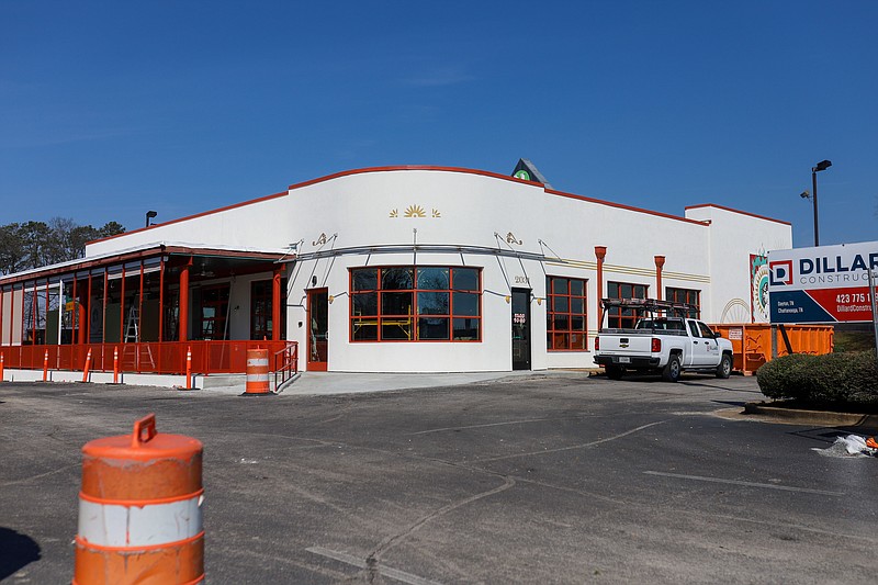 3 Hamilton Place eateries to open in Chattanooga as mall company sees ...