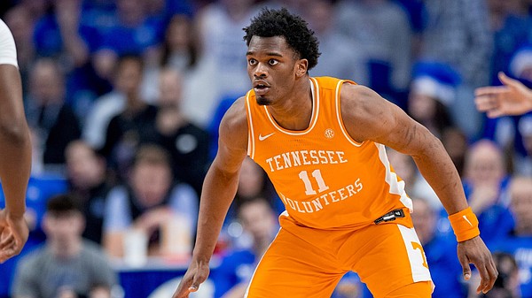 Awaka enters transfer portal following two seasons with the Vols ...