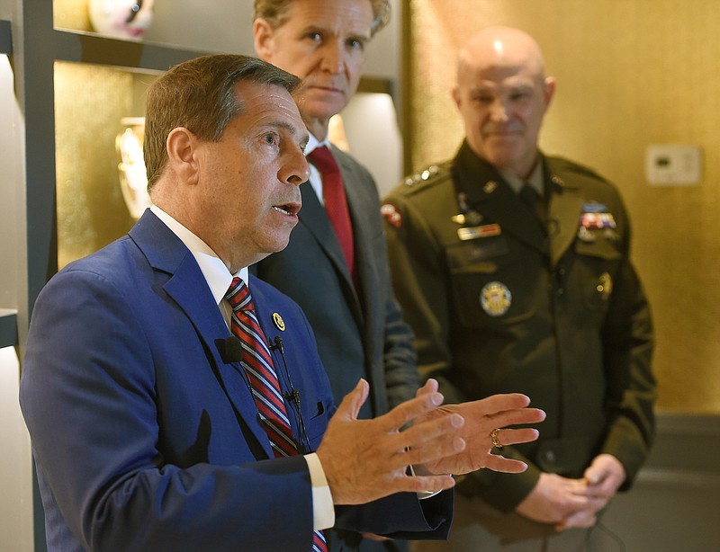 Rep. Fleischmann, Mayor Kelly talk unity at Chattanooga’s Armed Forces ...