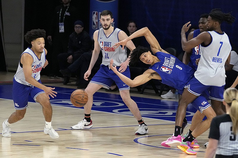 Alabama’s Mark Sears exits NBA draft pool, returns to Tide ...