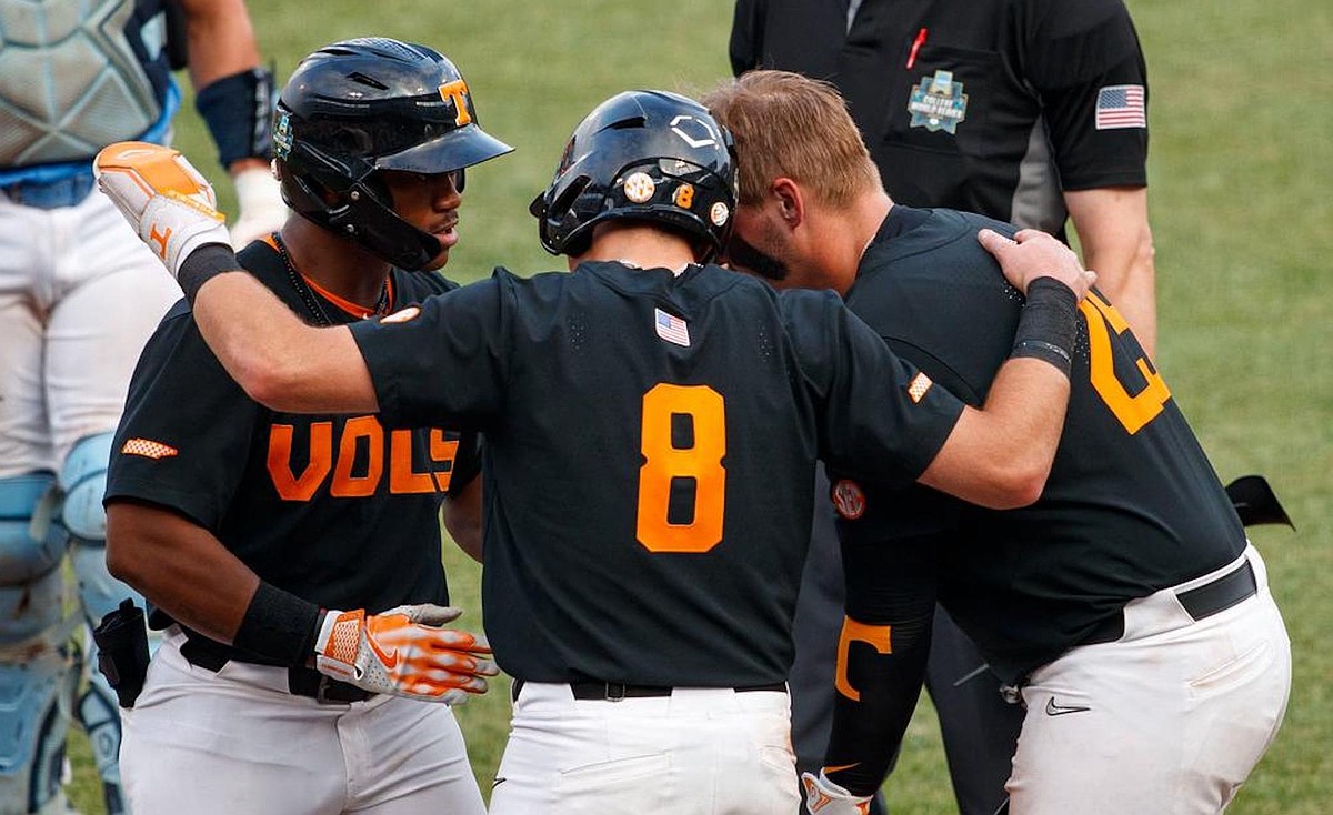 Vols preferring life as a 2-0 team at the College World Series ...