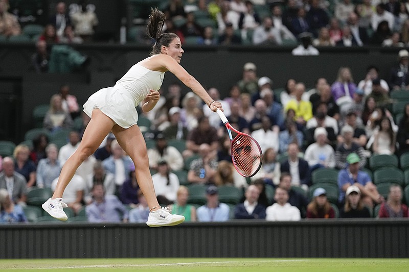 Emma Navarro extends dream run at Wimbledon, beats Coco Gauff ...