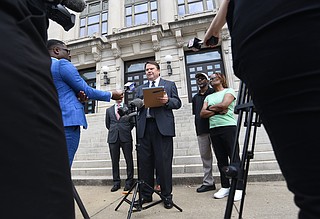 Family of man killed by Chattanooga police at Speedway sue city ...