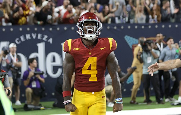 No. 23 USC beats No. 13 LSU on late touchdown run | Chattanooga Times ...