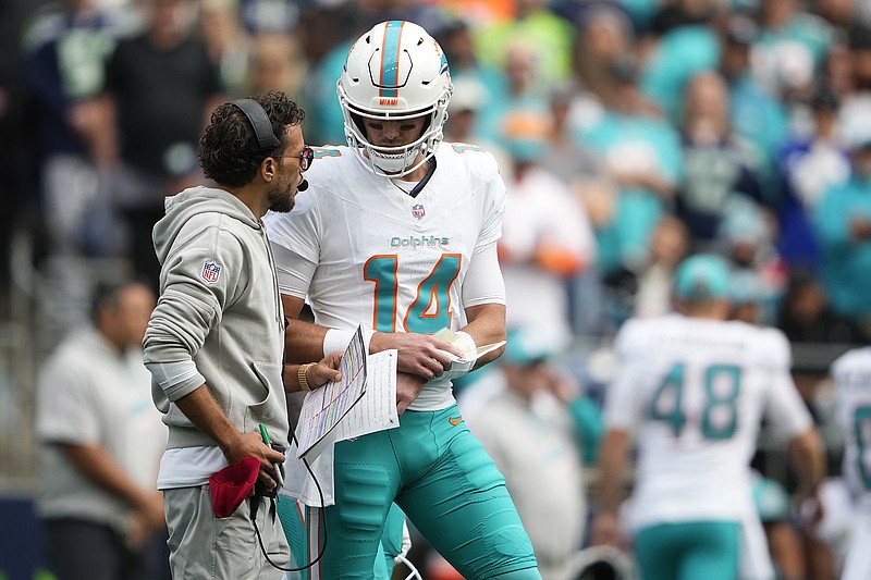 Dolphins keep QB plan vs. Titans under wraps | Chattanooga Times Free Press