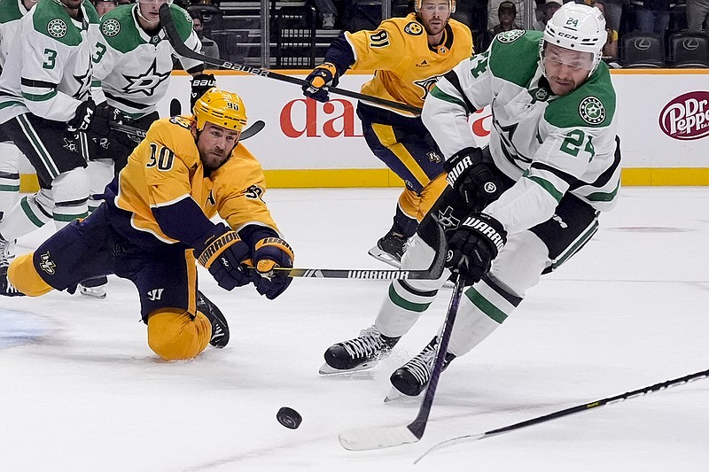 Predators drop season opener as Stars score flurry of goals ...