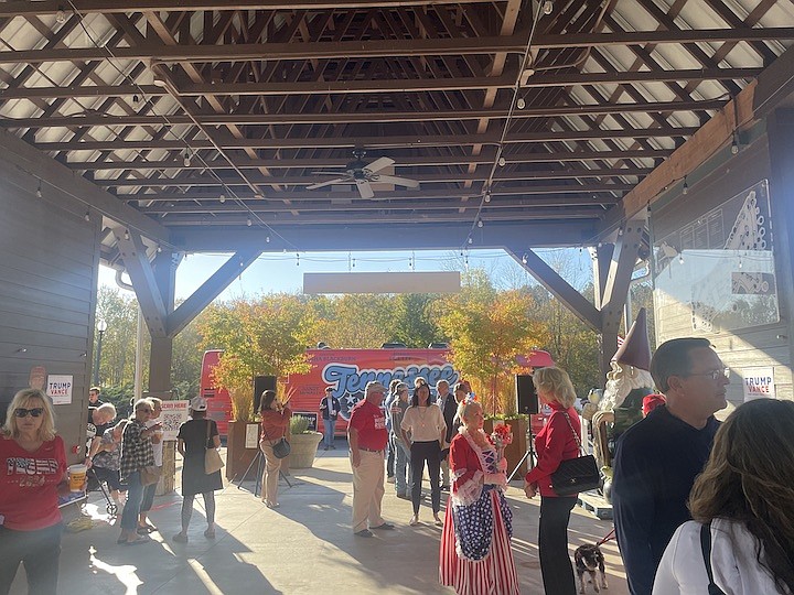 Political tours visit Hamilton County as early voting turnout rises ...