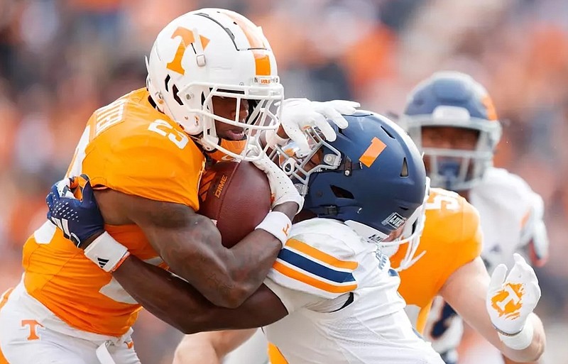 Boo Carter keeps progressing for Vols; could offensive role be next ...