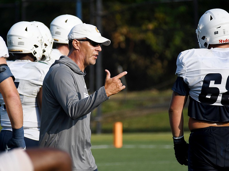 Quarterback leads list of UTC transfer target needs - Chattanooga Moc ...