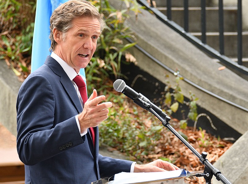 Violent crime down 30% in Chattanooga downtown area, mayor says ...