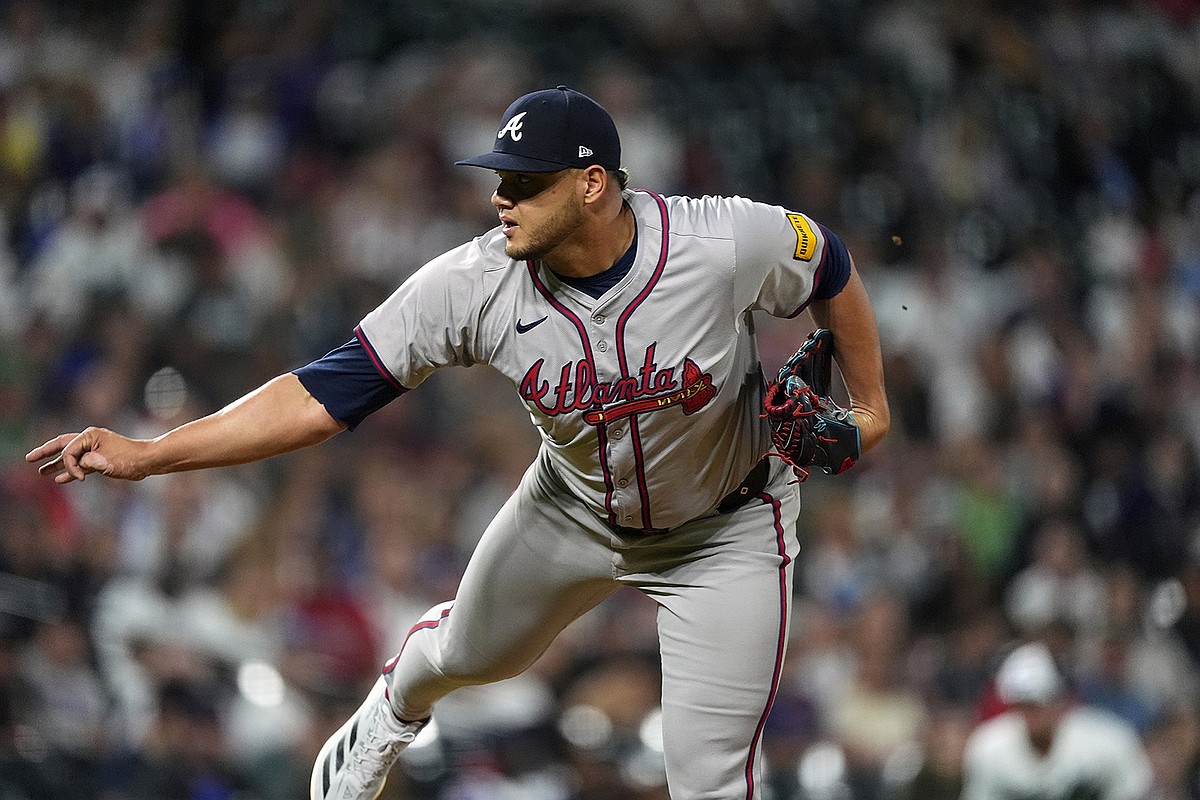 Braves reliever Joe Jimenez working to recover from knee surgery ...