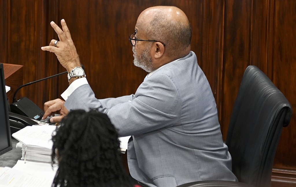 Hamilton County leaders talk plans for attorney transition ...