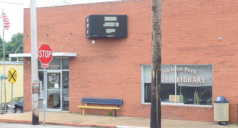 Library rolls out virtual reading programs for all | Westside Eagle ...