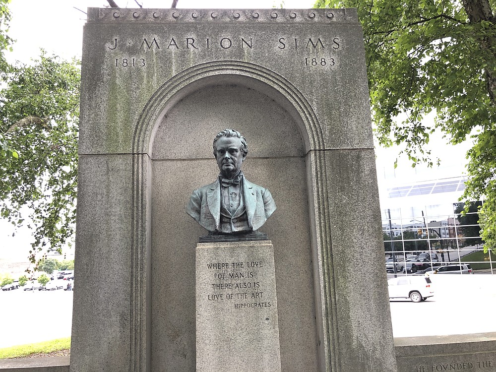 Charleston officials to remove statue of slavery advocate