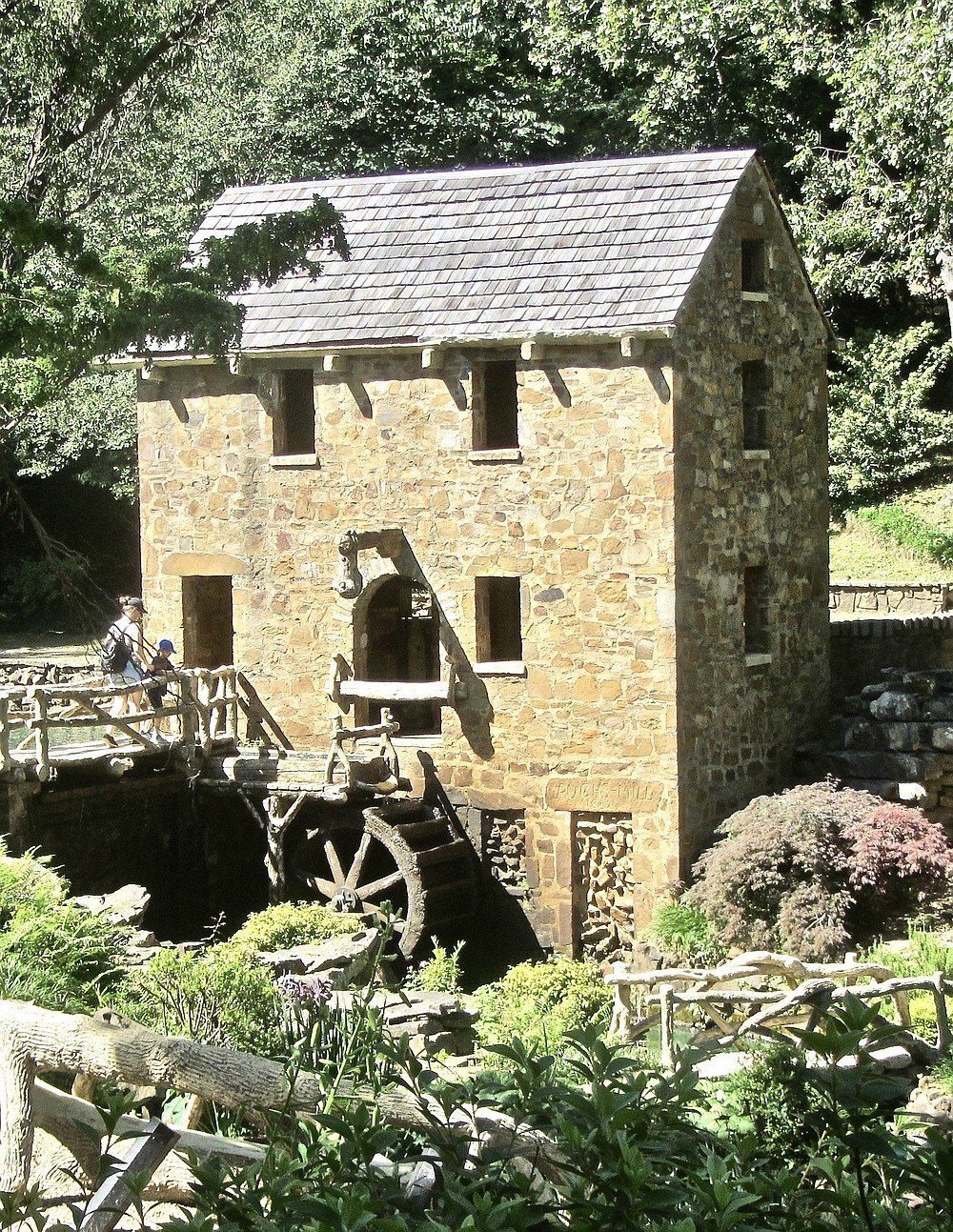 ARKANSAS SIGHTSEEING: Old Mill has quaint claim to fame, charm