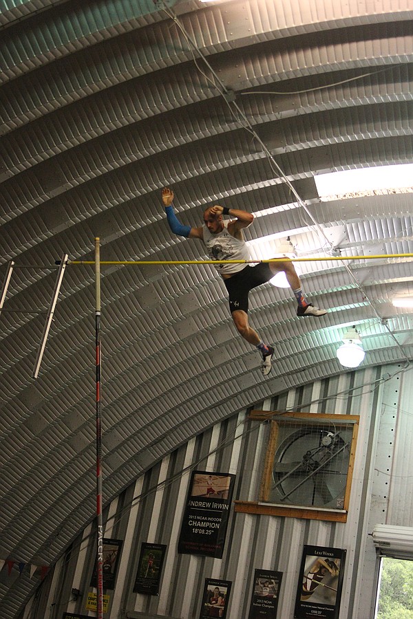 Miller rises above Farmer at annual Freedom Vault | Hot Springs ...