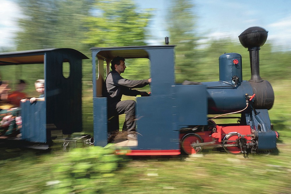 Russian enthusiast builds his own mini-railway