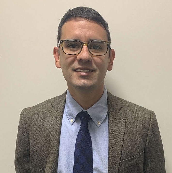 Attorney wants to represent west Fayetteville on council
