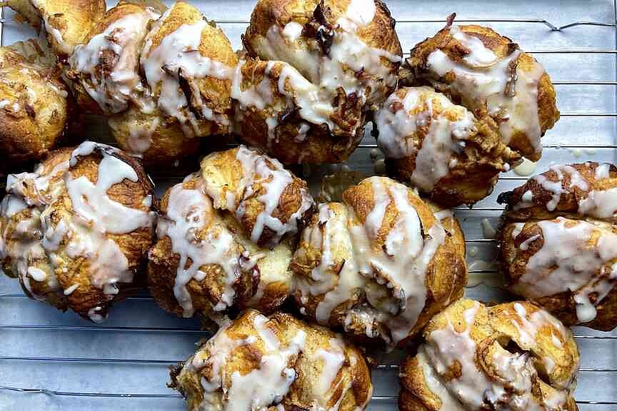 FRONT BURNER | OPINION: Apple-Cinnamon Mini Monkey Breads | Northwest ...