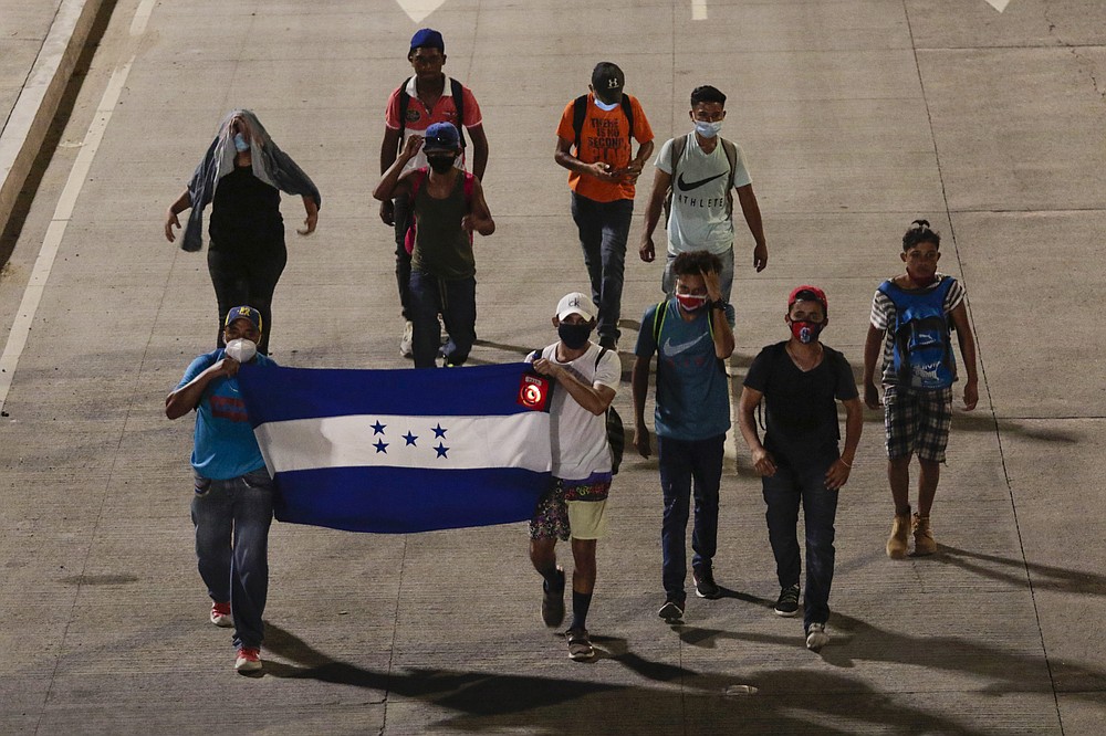 Hondurans form up for trek to U.S.