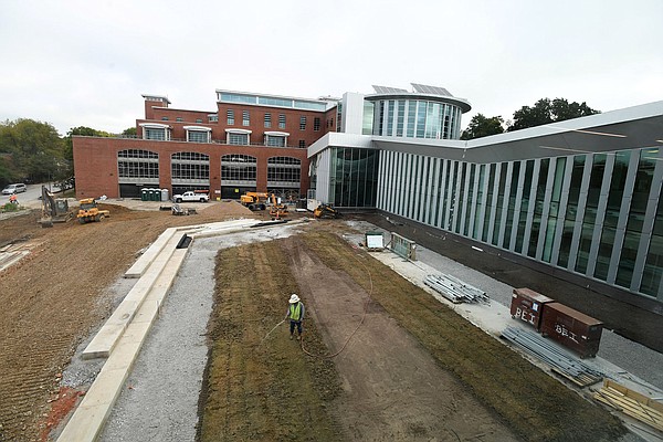 Fayetteville library expansion moving along at good pace, executive ...