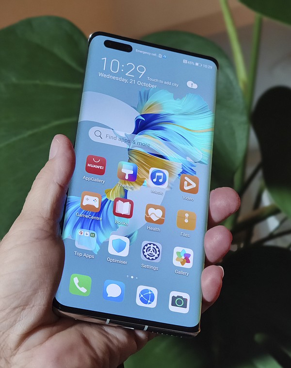 New Huawei phone comes at crucial time for Chinese tech company | Hot ... New Huawei phone comes at crucial time for Chinese tech company | Hot ...