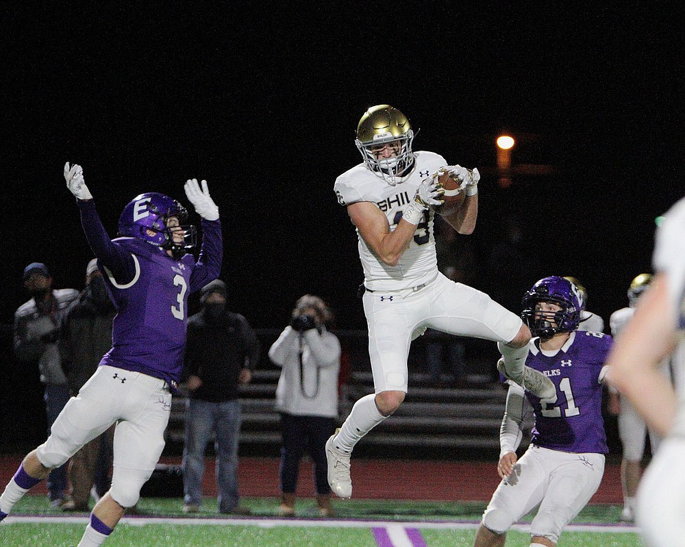 Saints pull off comeback win against Elkins