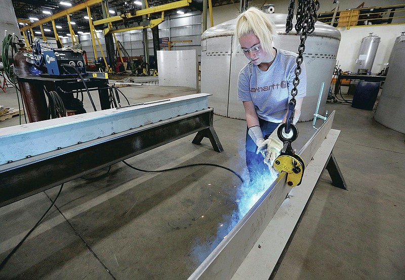 Students learn welding through Dubuque apprenticeships | The Arkansas ...