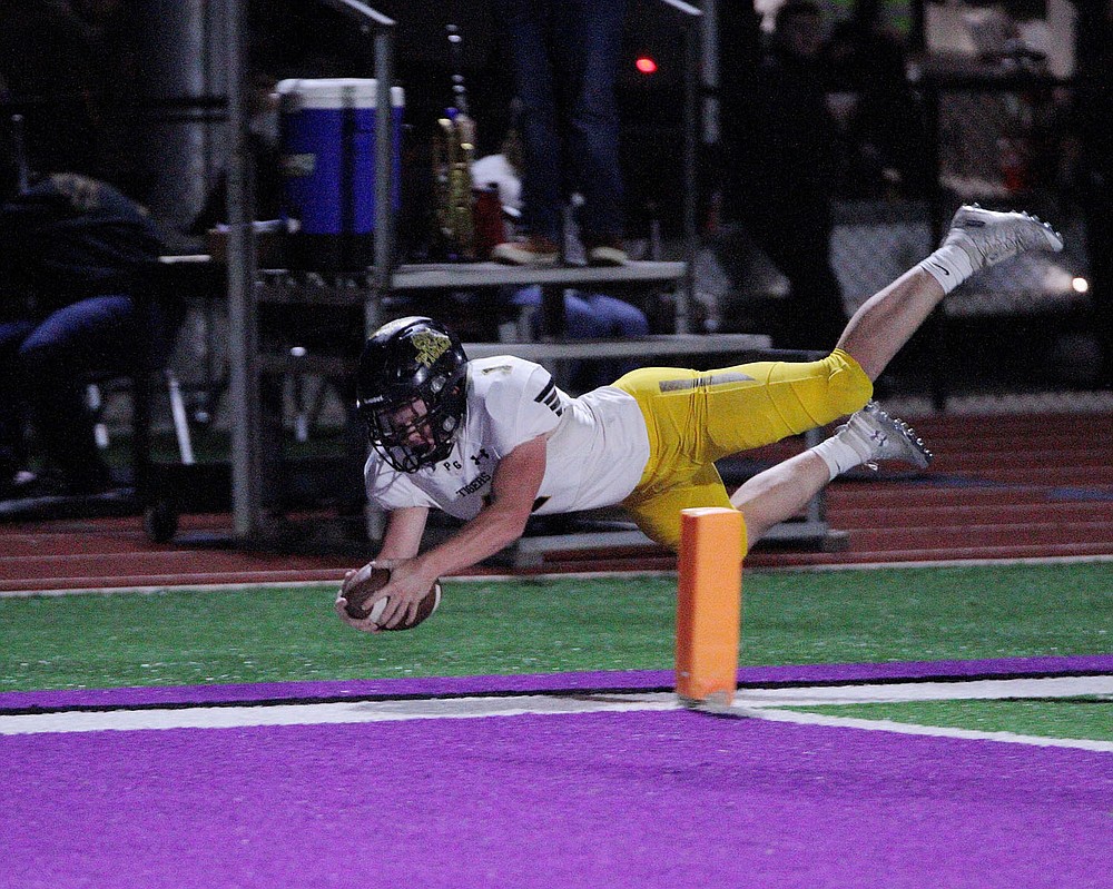 Prairie Grove fends off Elkins to secure second in 4A-1