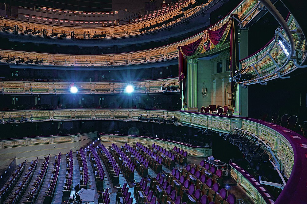 The show goes on at Madrid's opera house despite pandemic