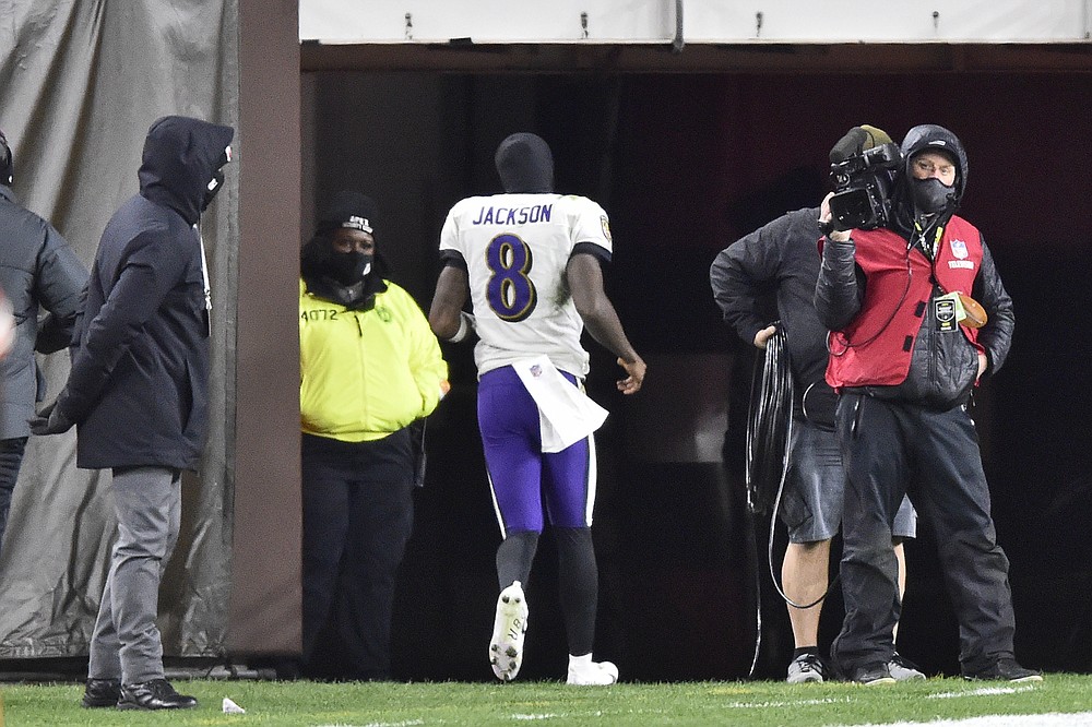 Jackson returns to save Ravens