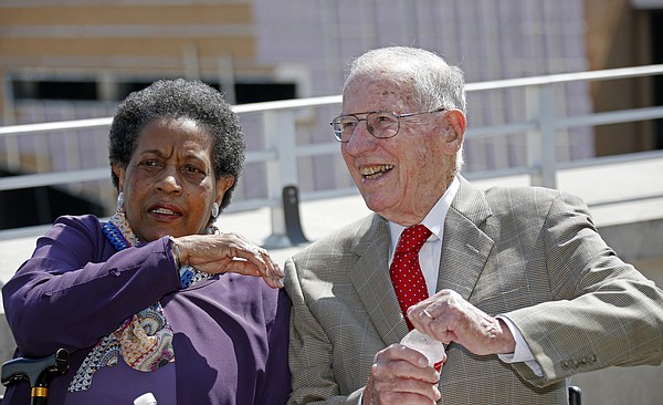 Former Mississippi governor dies | The Arkansas Democrat-Gazette ...