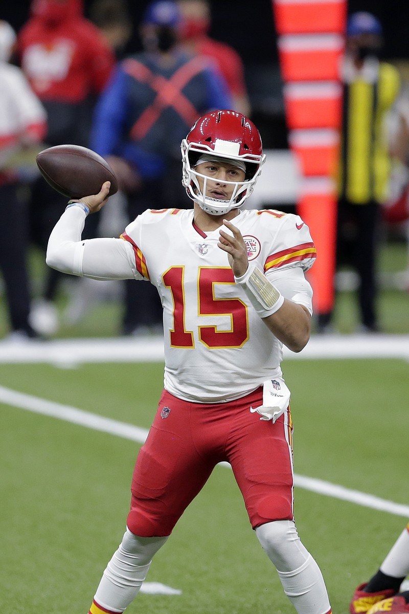 Versatile Mahomes trips up Saints | Northwest Arkansas Democrat-Gazette