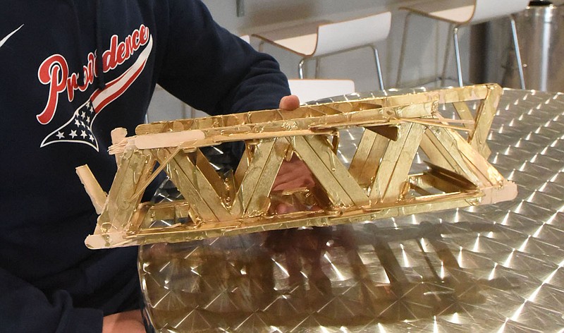 Student's 20-inch stick-and-glue bridge bears 1,170 pounds | Northwest ...