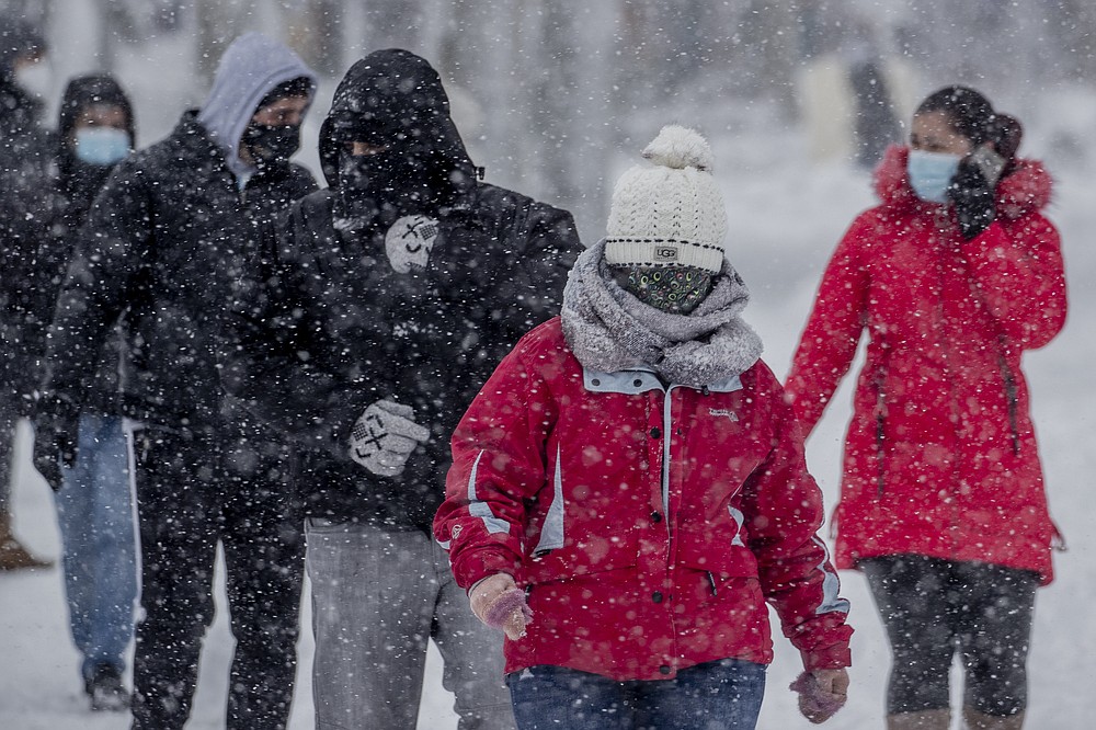 Spanish blizzard kills 4 people, traps travelers