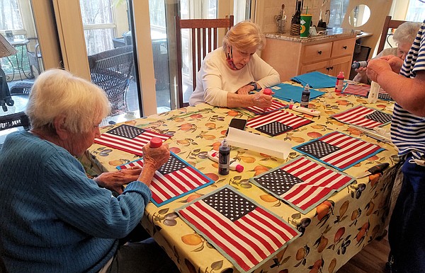 Colonial Dames 17 Century flag project helps visually impaired | Hot ...