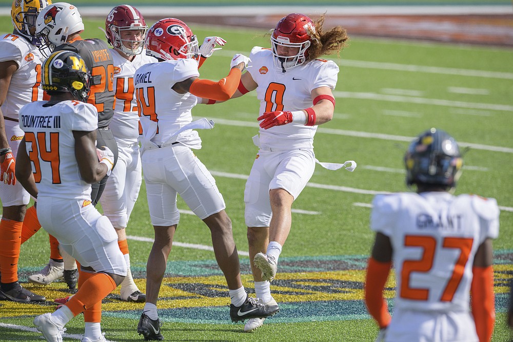 A&M's Mond throws 2 TDs, earns MVP