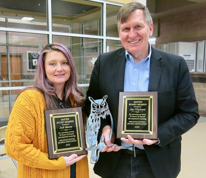 Gravette's Moore, Oliphant receive Master Board Members designation ...