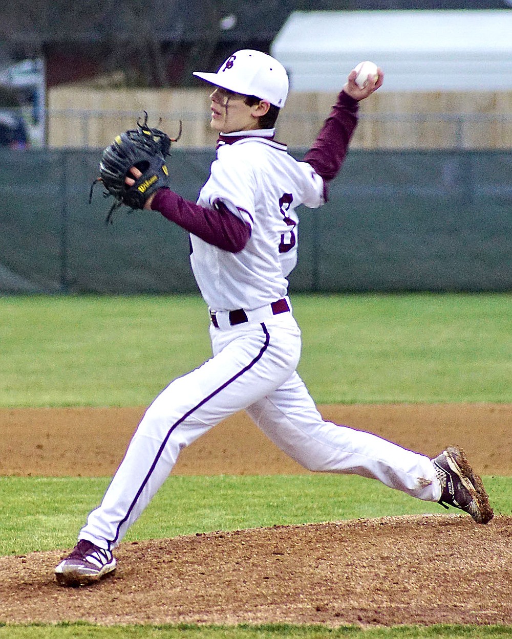 Pioneers get five big wins