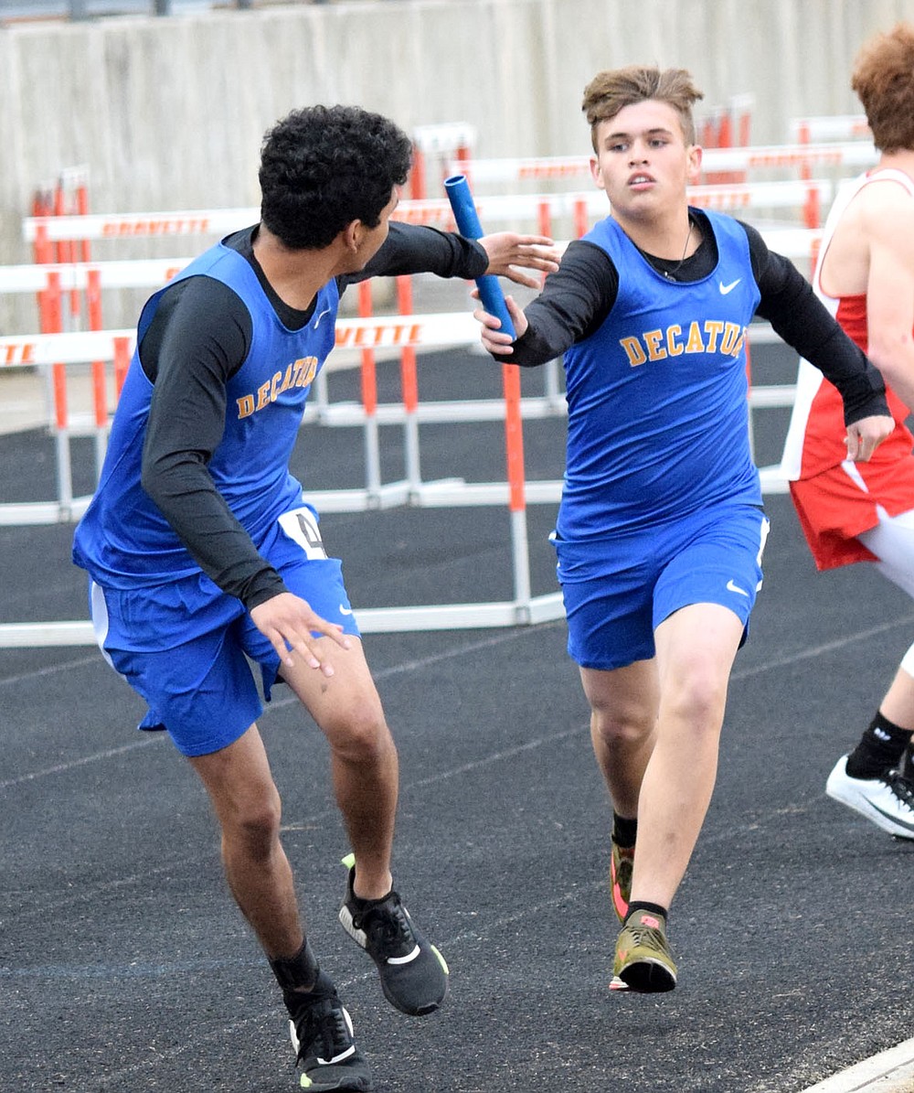 Running event attracts local track teams