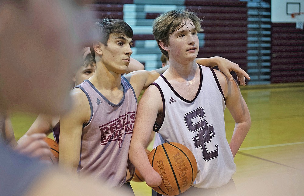 'Just watch me': Indiana basketball player has prosthetic legs and no hands