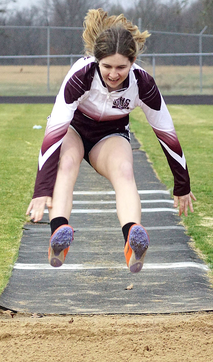 Bulldogs, Pioneers, Lions participate in Panther Relays | Westside ...